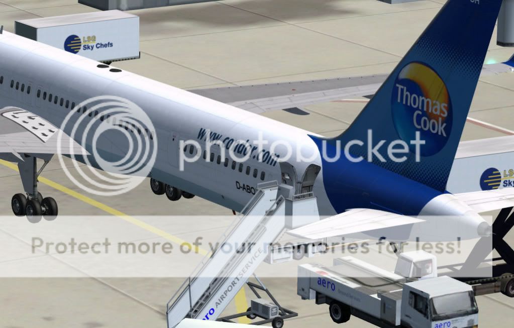 CAPTAIN SIM FORUM - Repaint "Condor 757-300 (winglets)" done